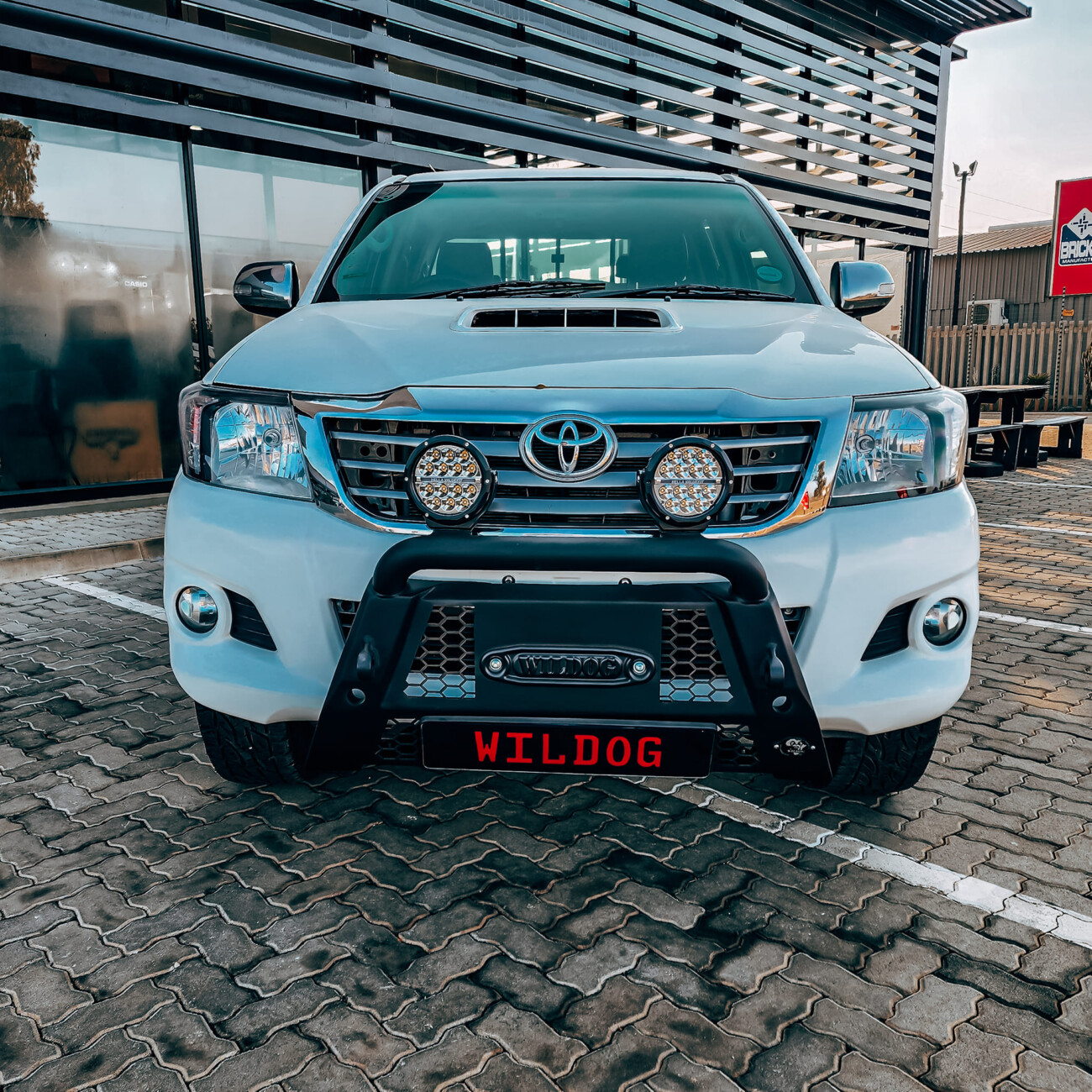 Toyota Hilux D4D 2011-2015 Wildog Bulldog Nudge - HJM Offroad 4x4 Accessories